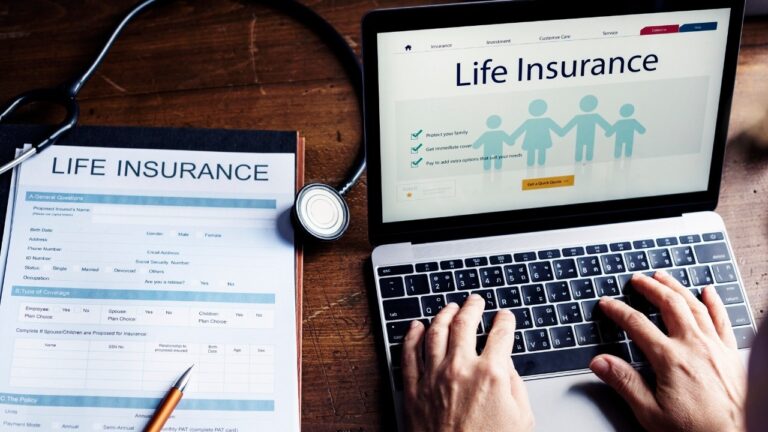 How the rich use life insurance to invest - The Daily Overview