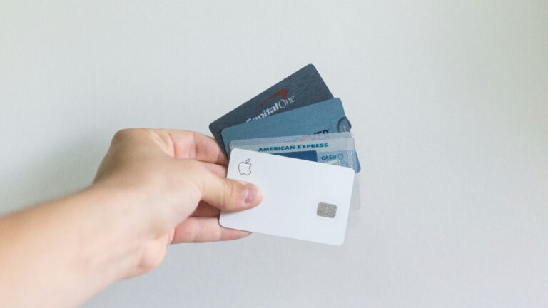 Eight top 0% APR credit cards for November 2025 - The Daily Overview