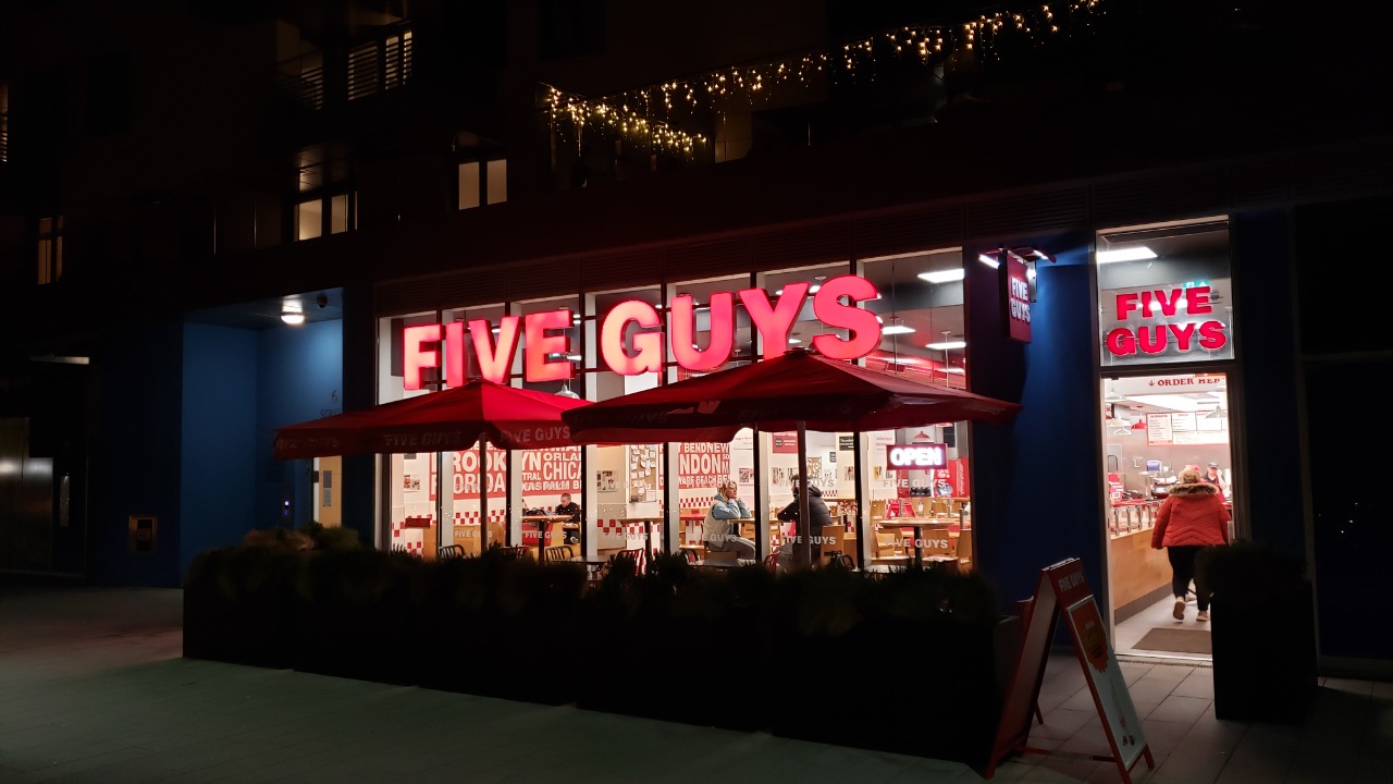 Five Guys franchisees suddenly close locations across the US - The ...
