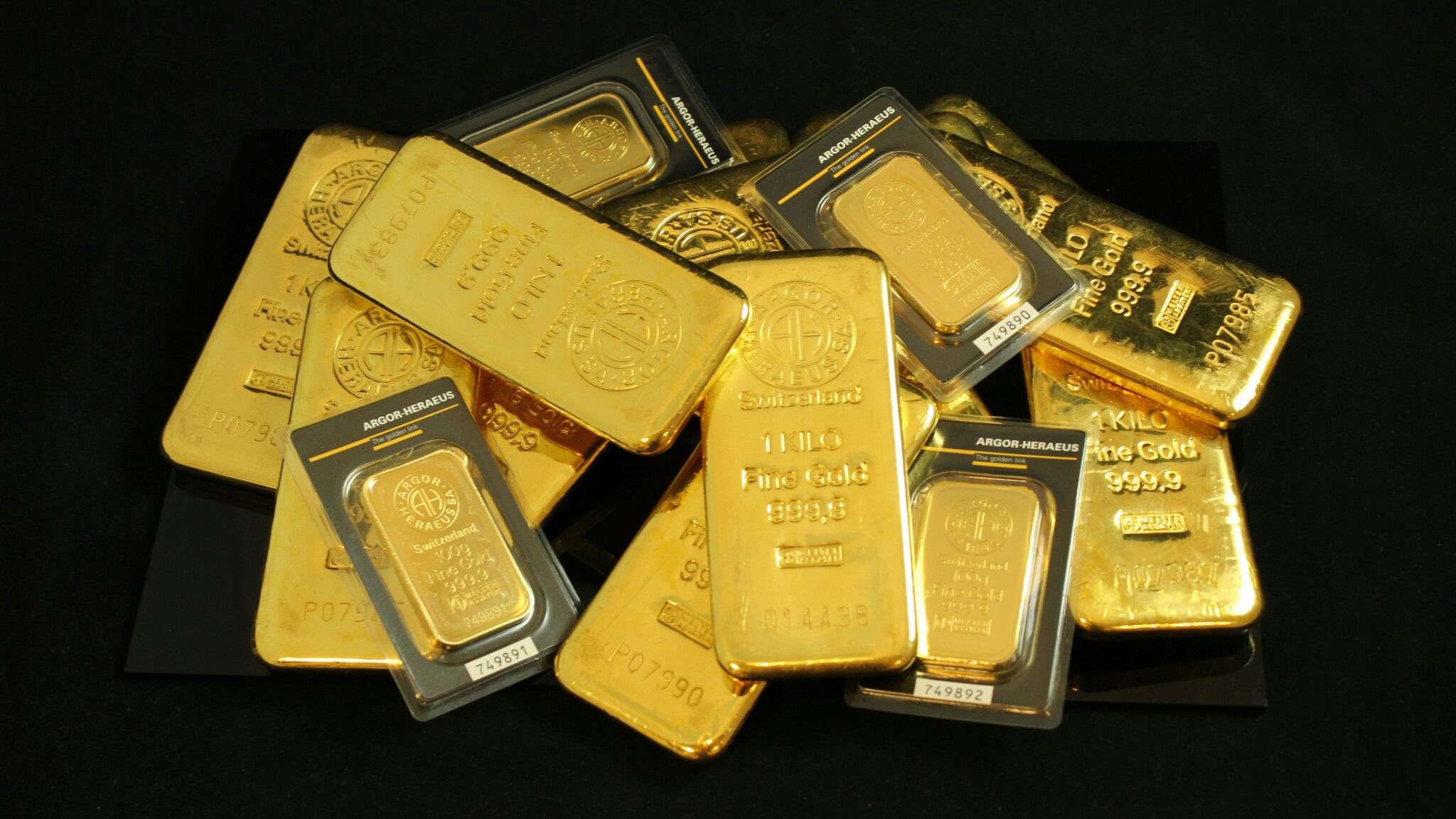 Gold has a powerful new buyer and the old price rules just got ...