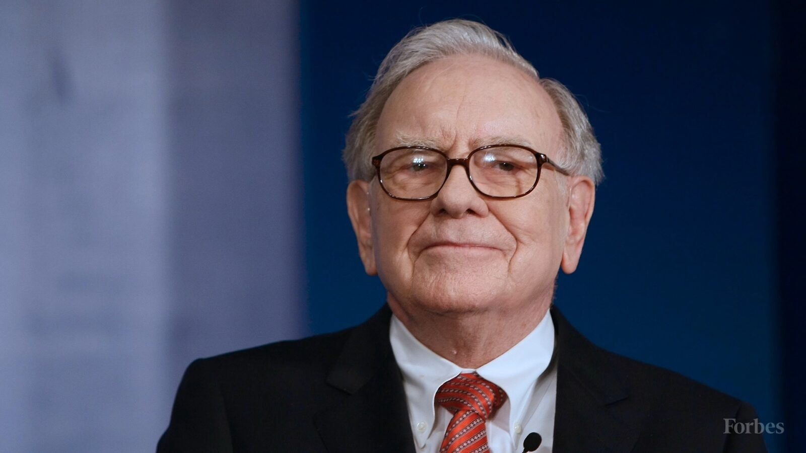 Warren Buffett reveals 1841 Emerson essay career advice he gave his ...